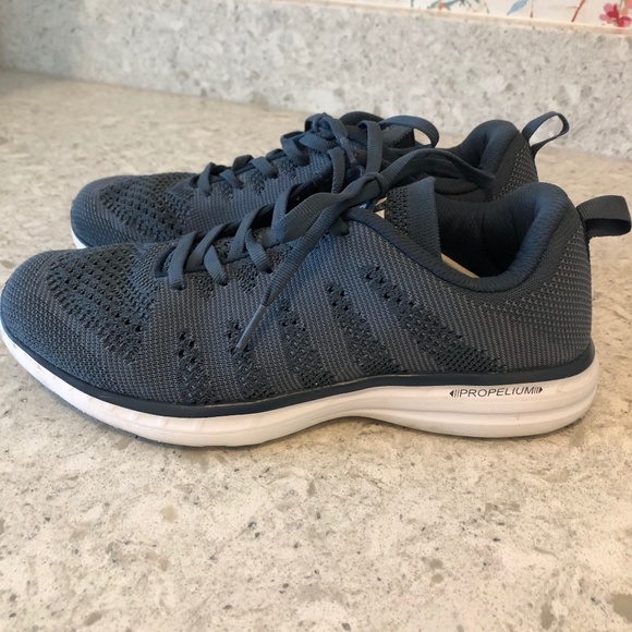 APL | Shoes | Apl Mens Techloom Pro Running Shoe Sneakers Size 75 Boys ...
